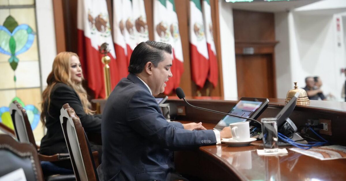 Ricardo Madrid deja la Mesa Directiva del Congreso; se va a la Cámara ...