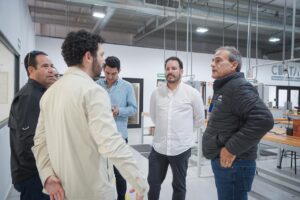 Ricardo ‘Pity’ Velarde visita la planta de Tetakawi en Guaymas, Sonora ...