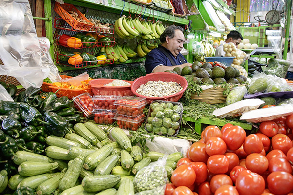 Sigue creciendo la canasta alimentaria por encima de la inflación ...